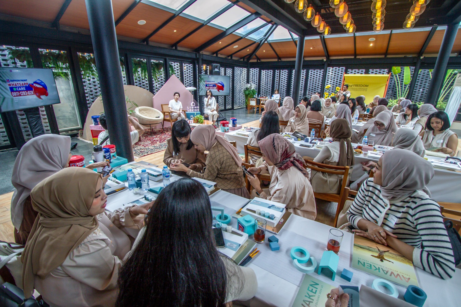 Nippon Paint Perkenalkan 4 Tema Trend Beyond Colours 2025: Inspirasi ...